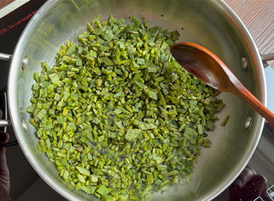 Doddapatre pudi palya recipe | How to make Ajwain leaf stir fry ...